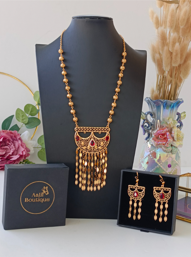 Arabian jewel Traditional style jewelry set. Fashion Jewellery from ...