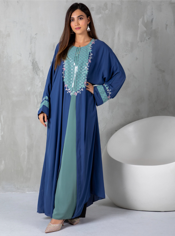 Layer Abaya Creeper Abaya featuring a Simplistic Feminine Cut with ...