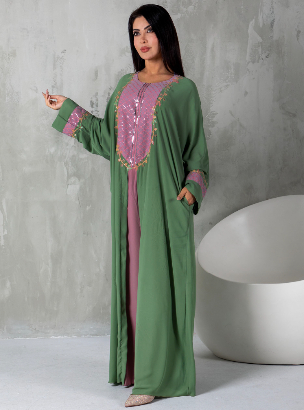 Layer Abaya Creeper Abaya featuring a Simplistic Feminine Cut with ...