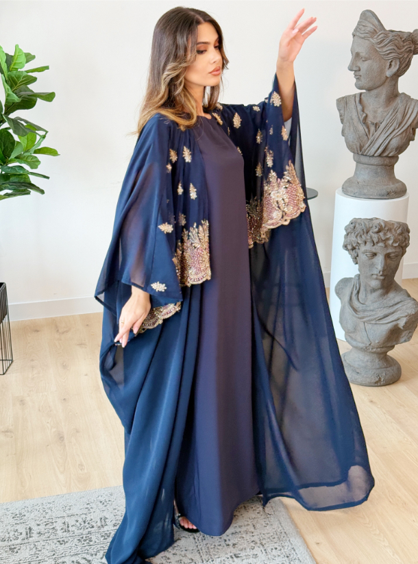 Princess Abaya Princesse Abaya decorated with floral 3D ans stones ...