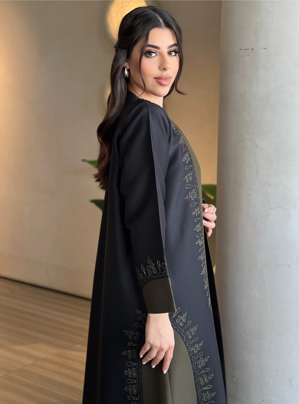 Green design Elegant Abya with Handcrafted Embroidery & Matching ...