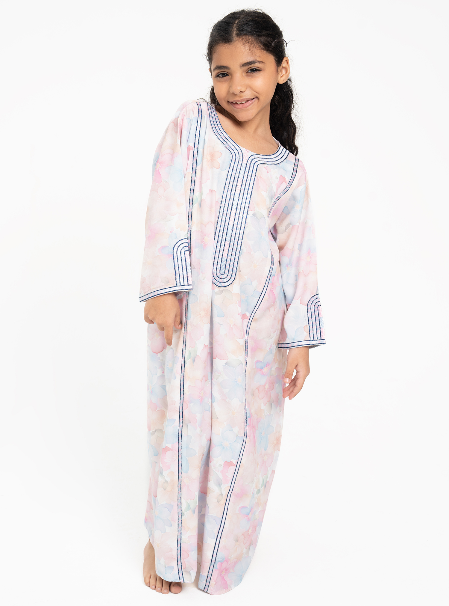 Zahra jalabeya A unique floral design made from a lightweight cotton ...
