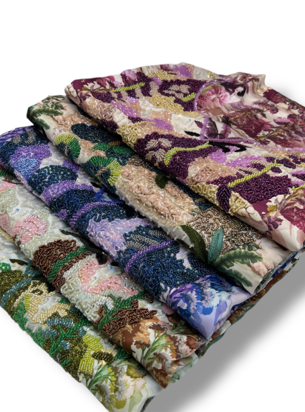 Mukhawar Elegant Emirati mukhawar. Unstitched Mukhawar Fabric from 7 by ...