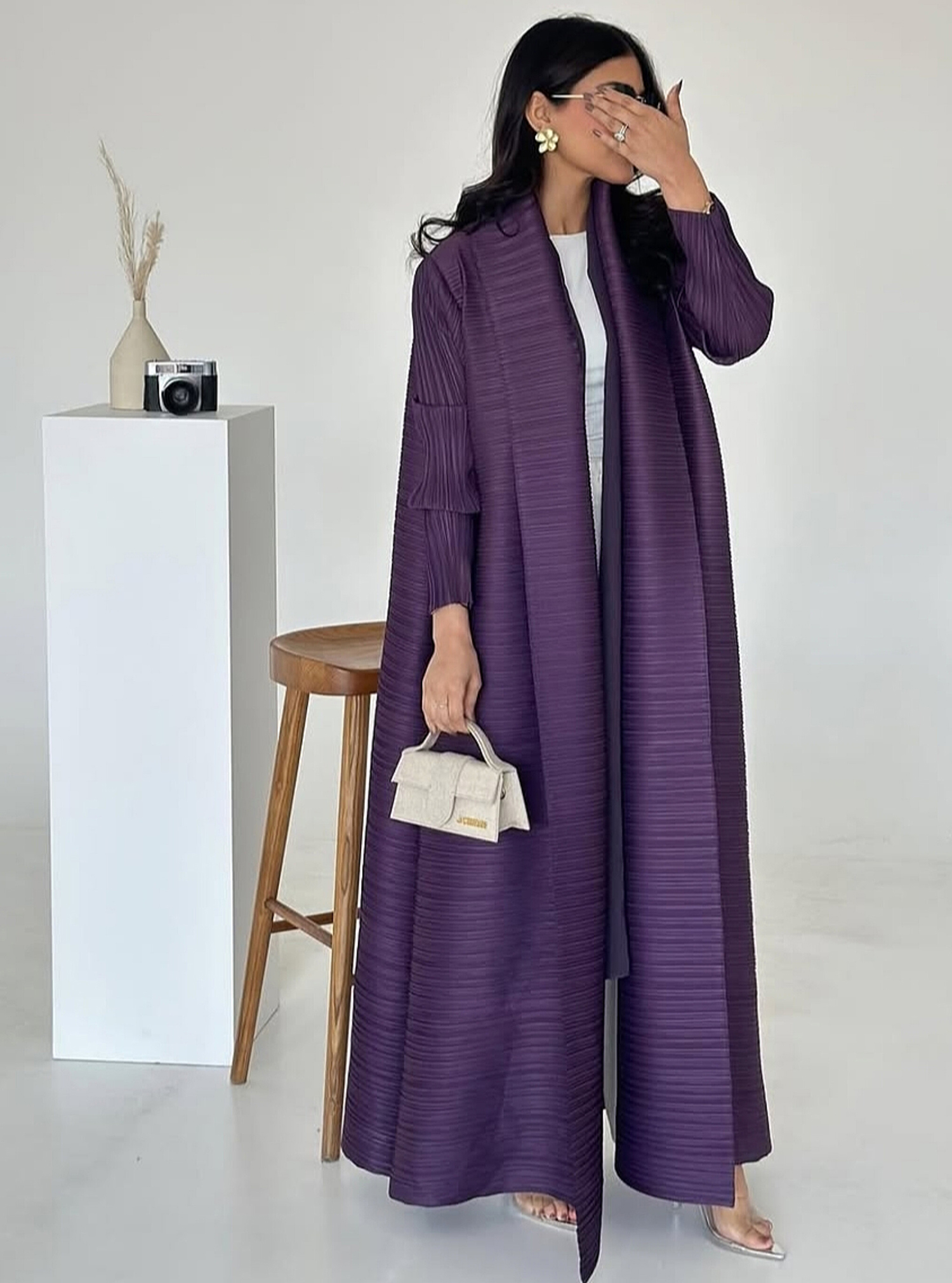 Pleated abaya Pleated abaya in bisht style with belt Abayas from Lotus ...