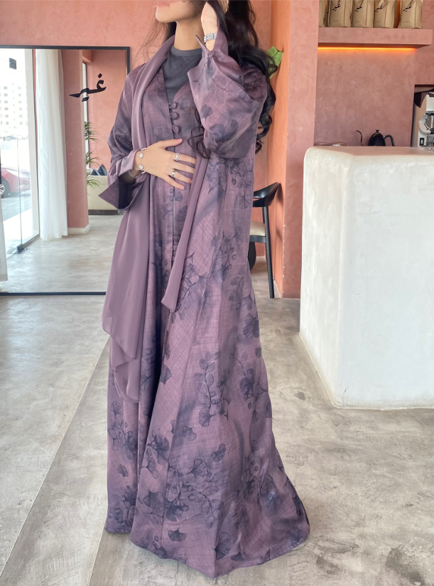Daily abaya Daily abaya With Headscarf Abayas from majara abaya at Boksha